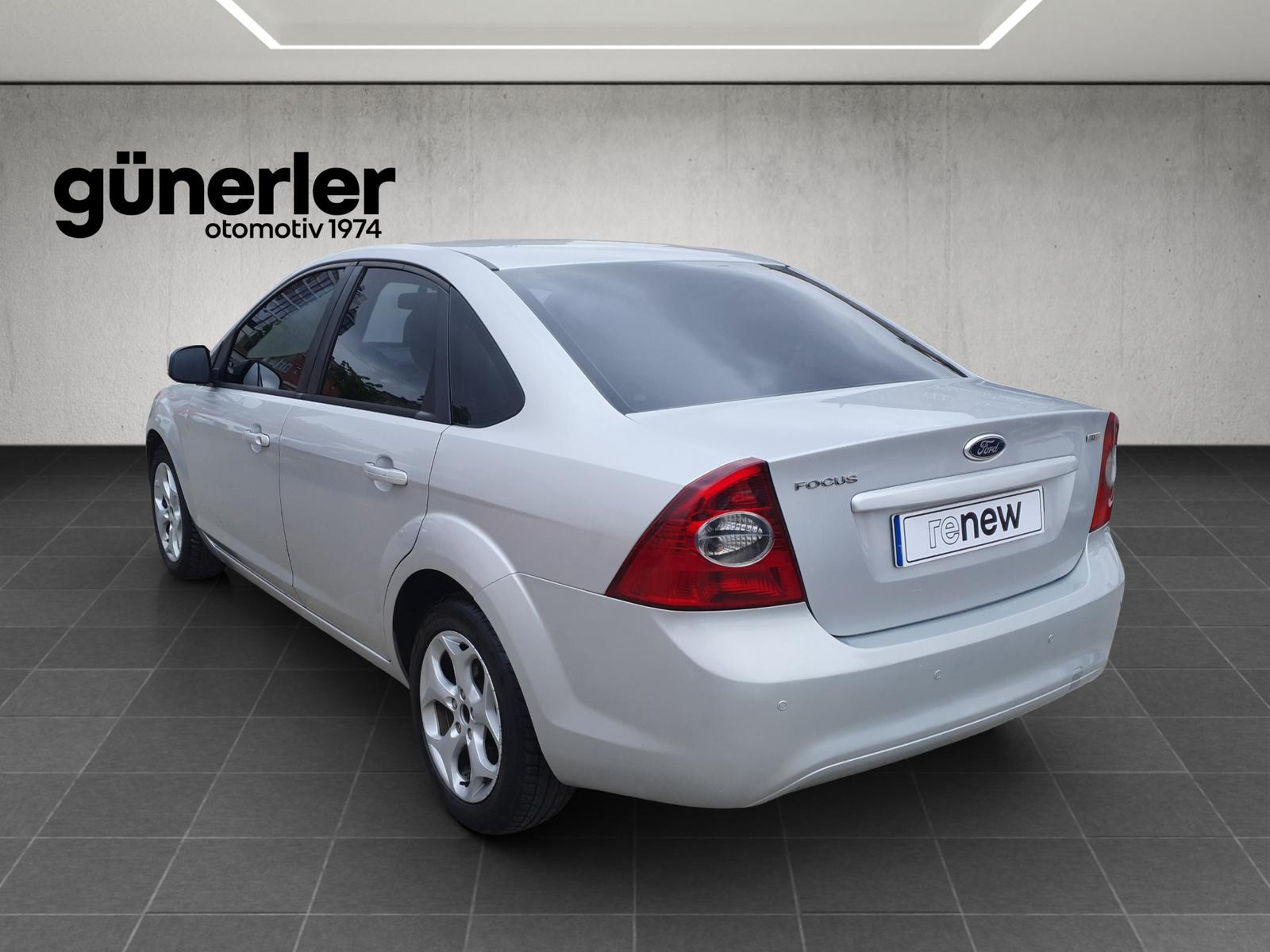 Ford Focus Sedan 1.6 TDCI Collection | Dizel & Manuel | 2011